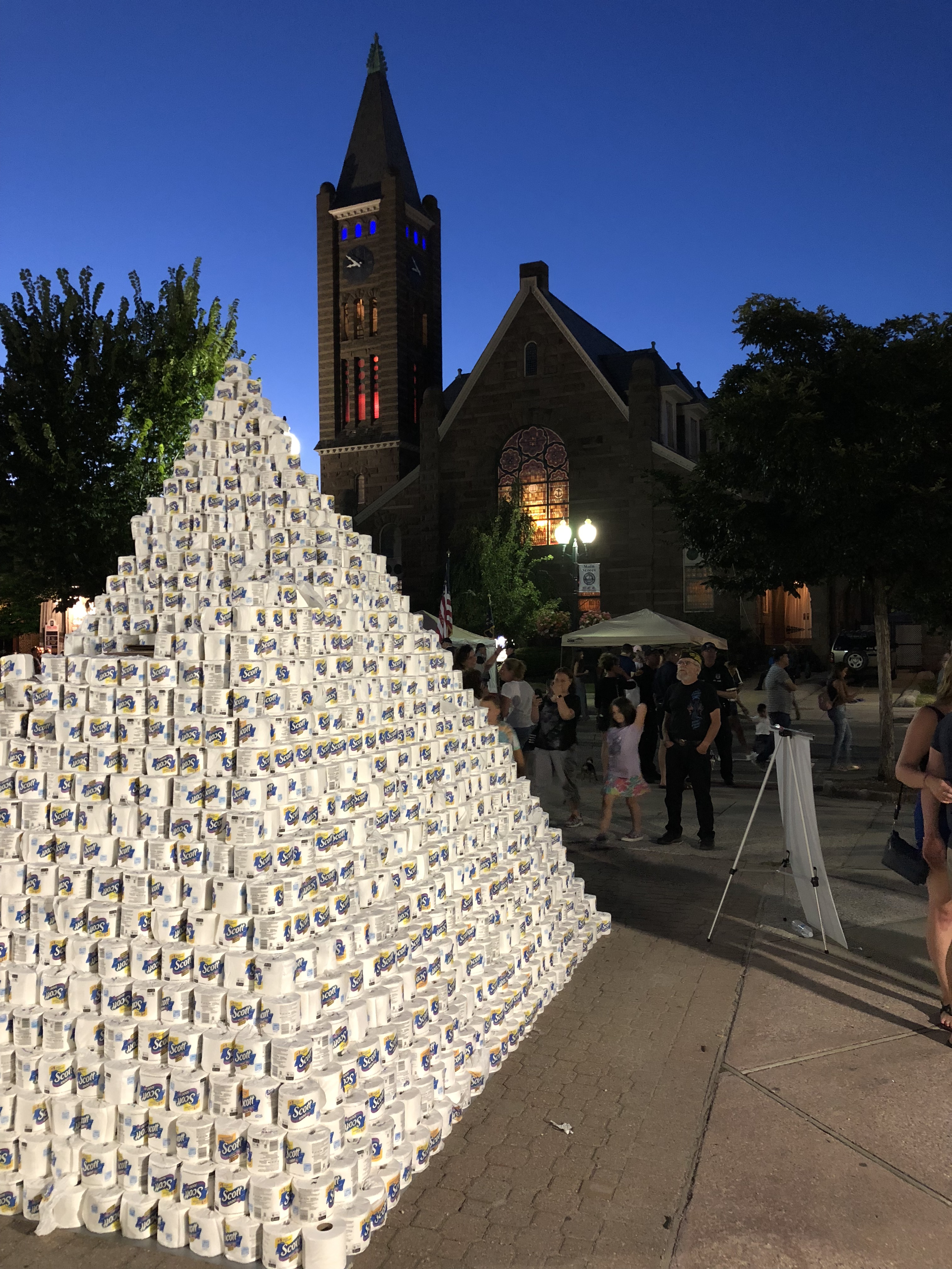 It Takes a Village to Build a Toilet Paper Pyramid that Benefits Vets ...